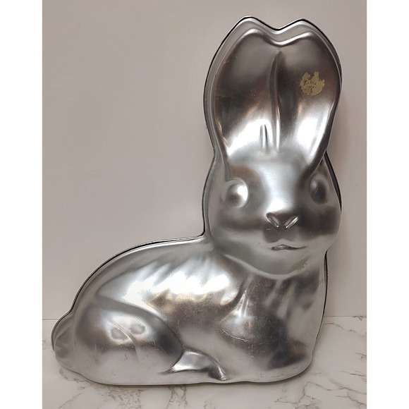 Wilton | Kitchen | Vintage Wilton Bunny Rabbit Easter Bunny Aluminum ...